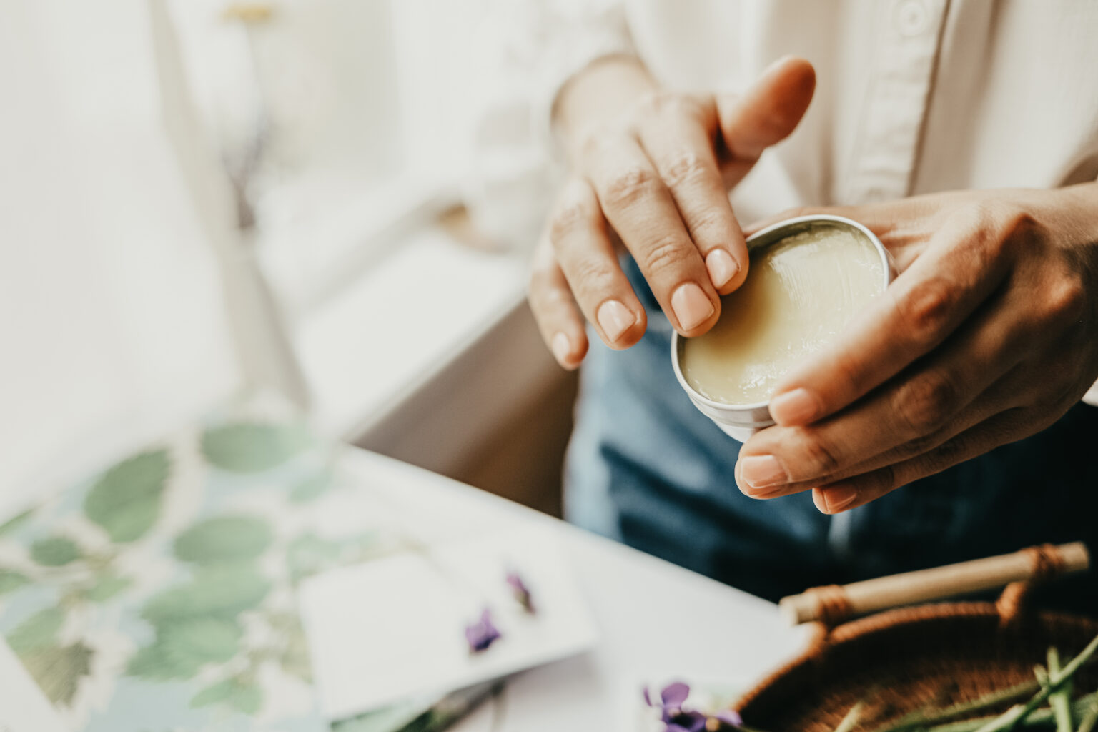 How To Make a Homemade Salve – Herbal Academy