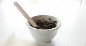 How To Make A Poultice With Dried & Fresh Herbs