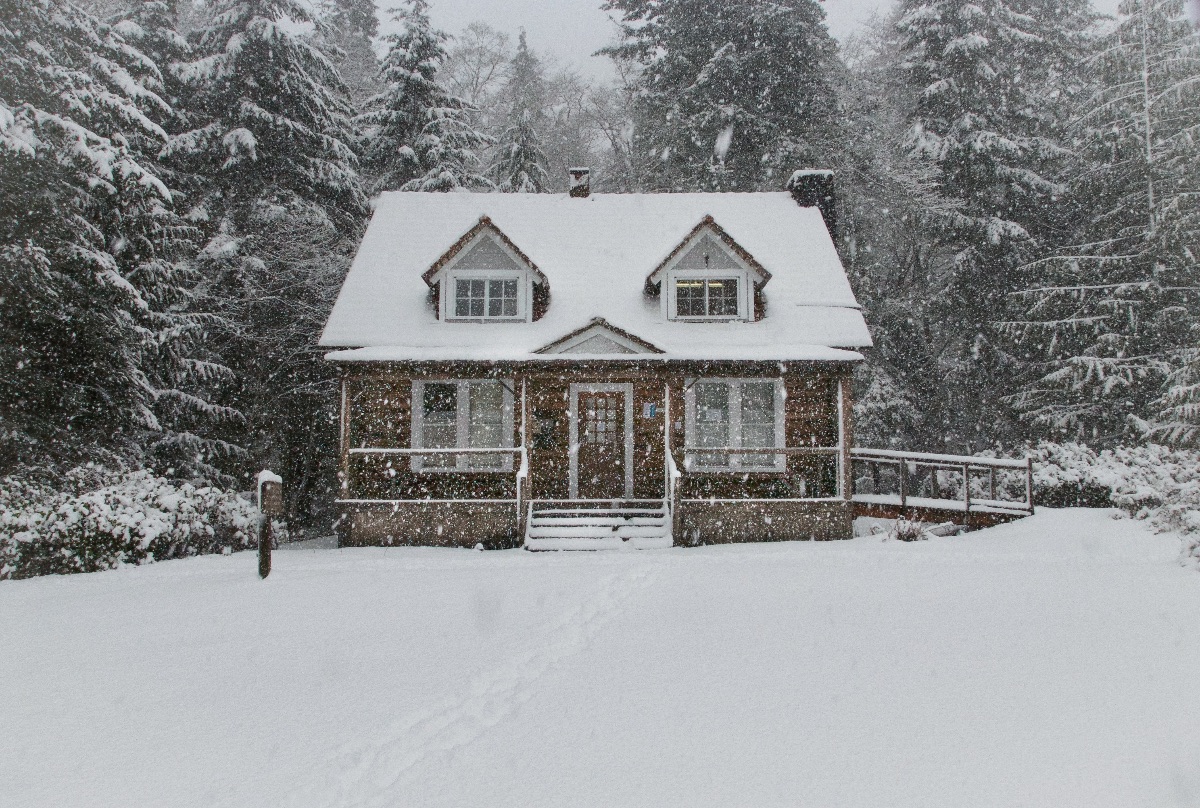 How To Cope with Cabin Fever At Winter’s End