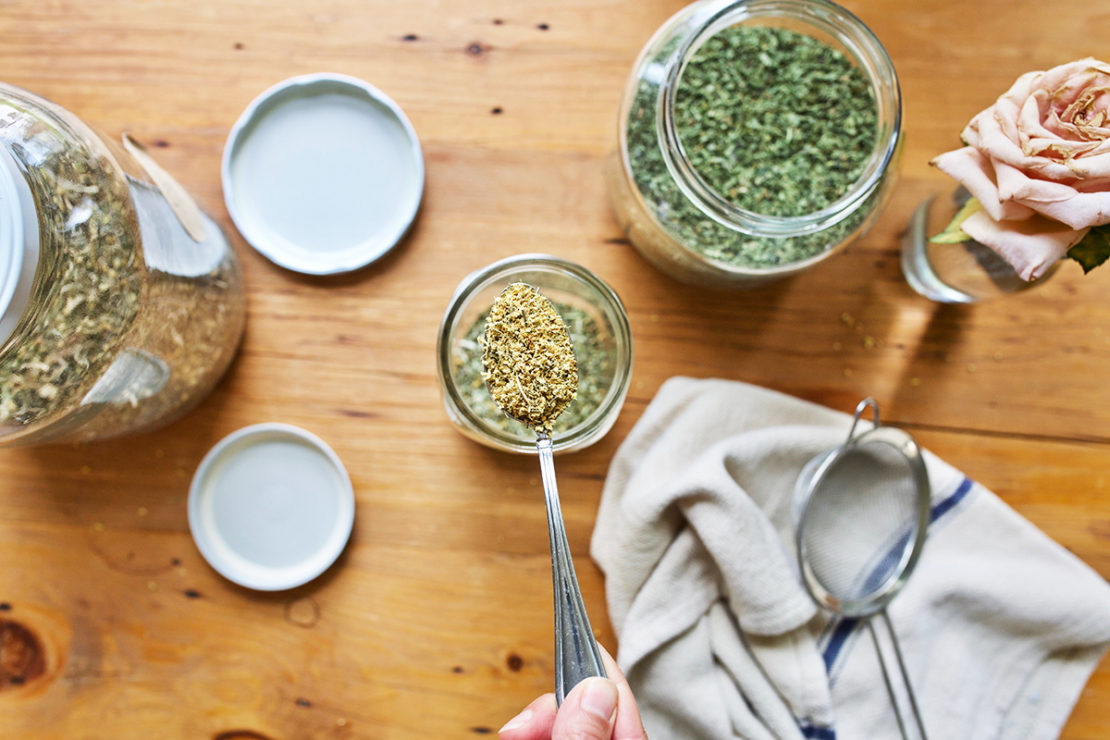 DIY Fever-Cooling Tea for Uncomfortably Hot Bodies