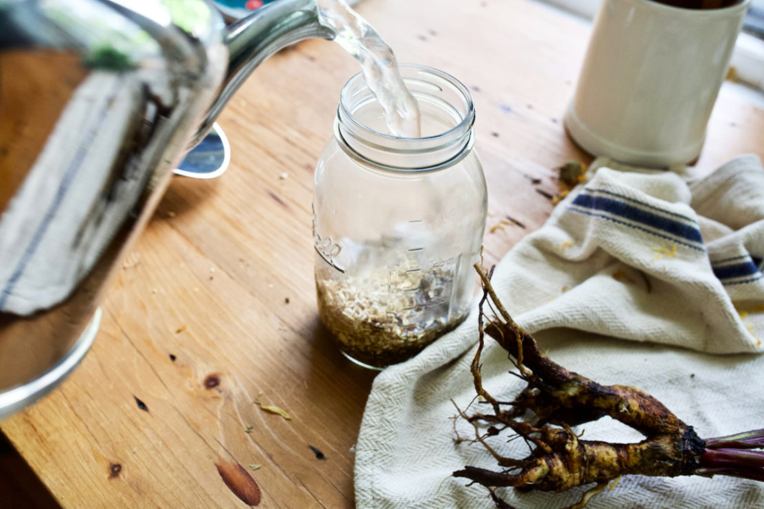 How to Make a DIY Autumn Root Tonic – Herbal Academy