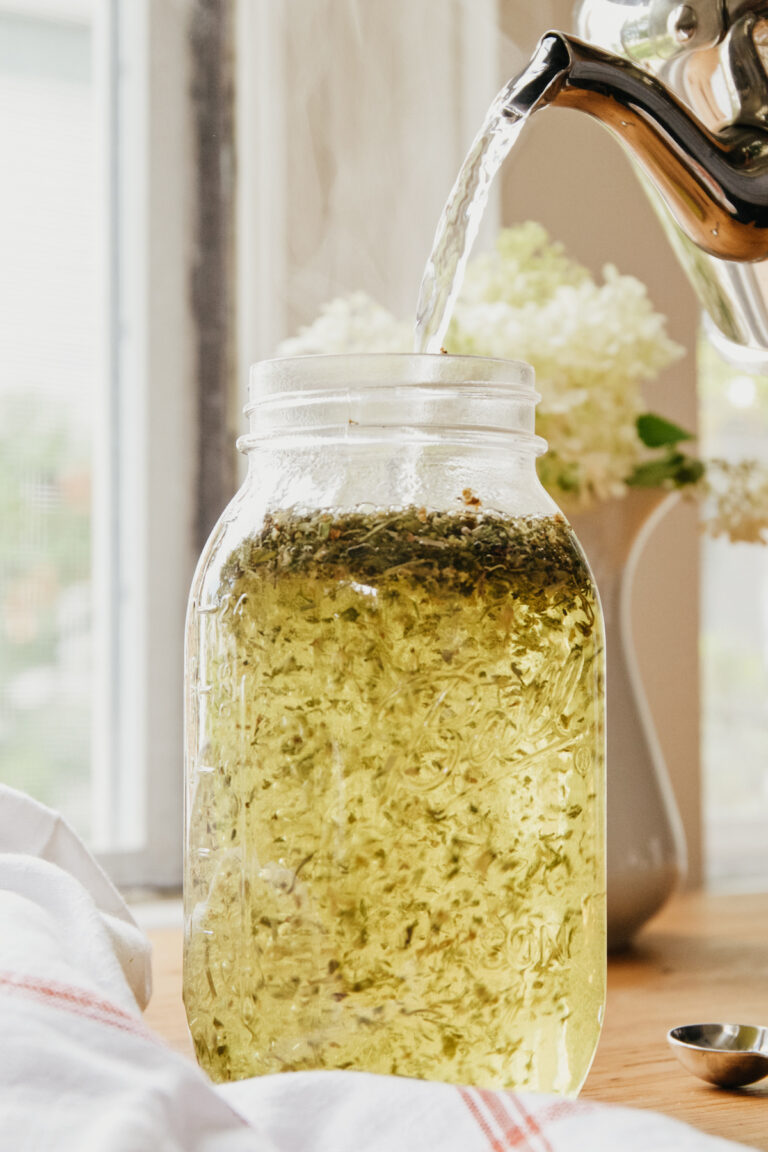 Tea Blending 101 Mini Course - Herbal Academy