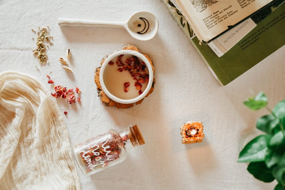 New Moon Herbal Mix Recipe for New Beginnings – Herbal Academy