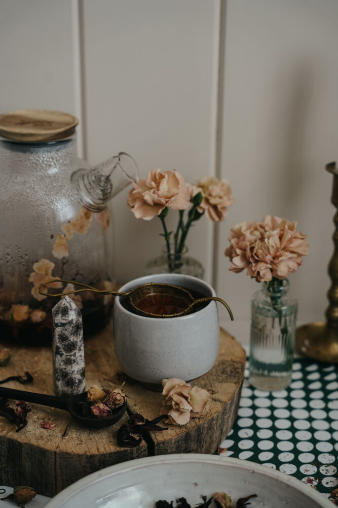 In Bloom: Floral Tea Recipe for the Full Moon – Herbal Academy