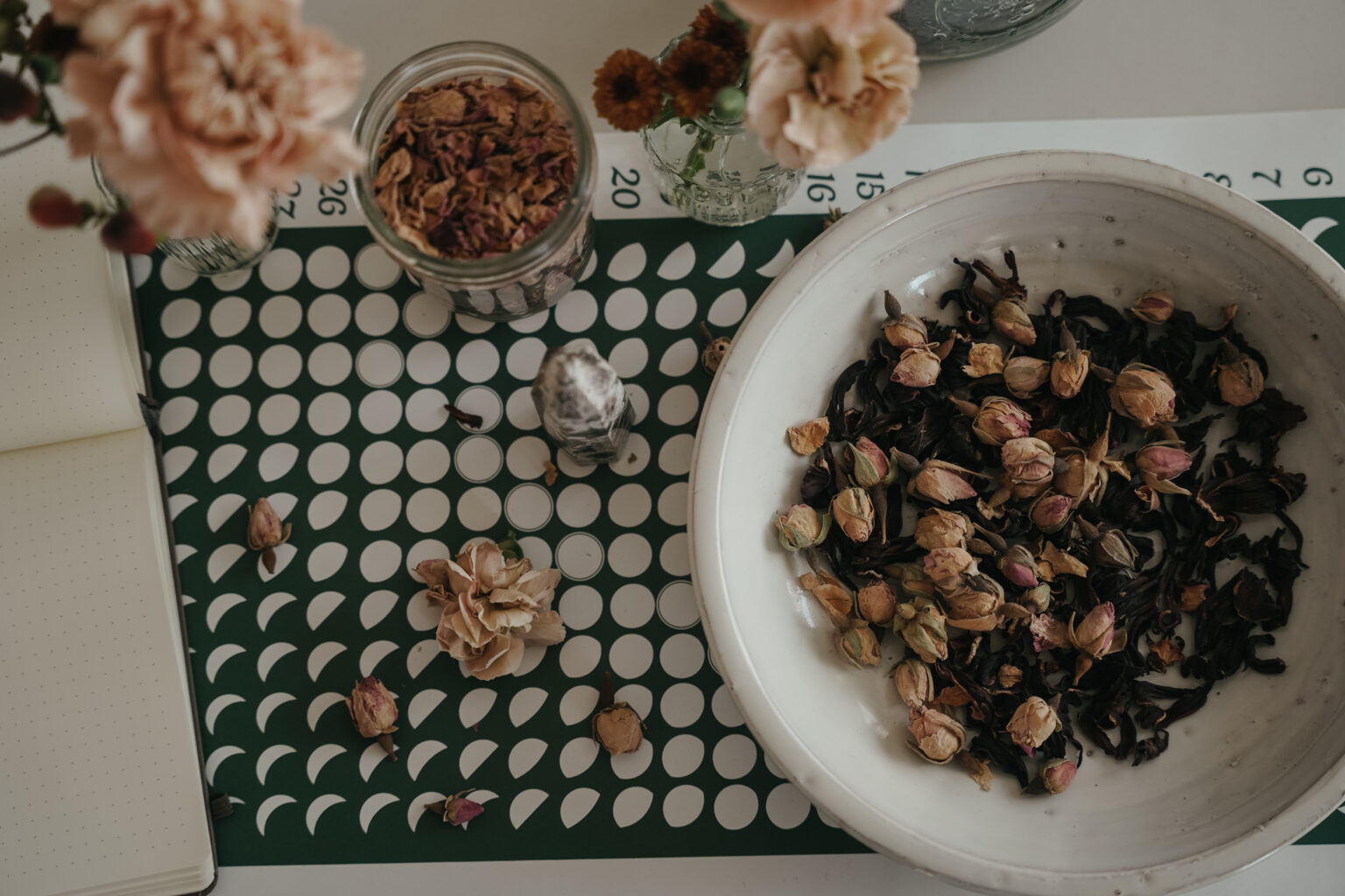 In Bloom: Floral Tea Recipe for the Full Moon – Herbal Academy