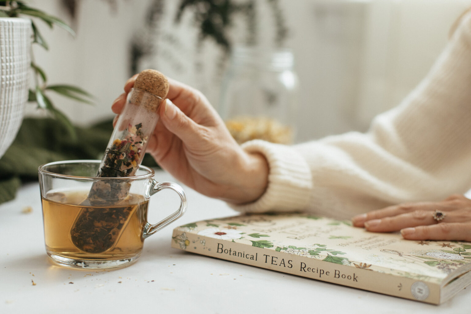 Tea Blending 101 Mini Course - Herbal Academy